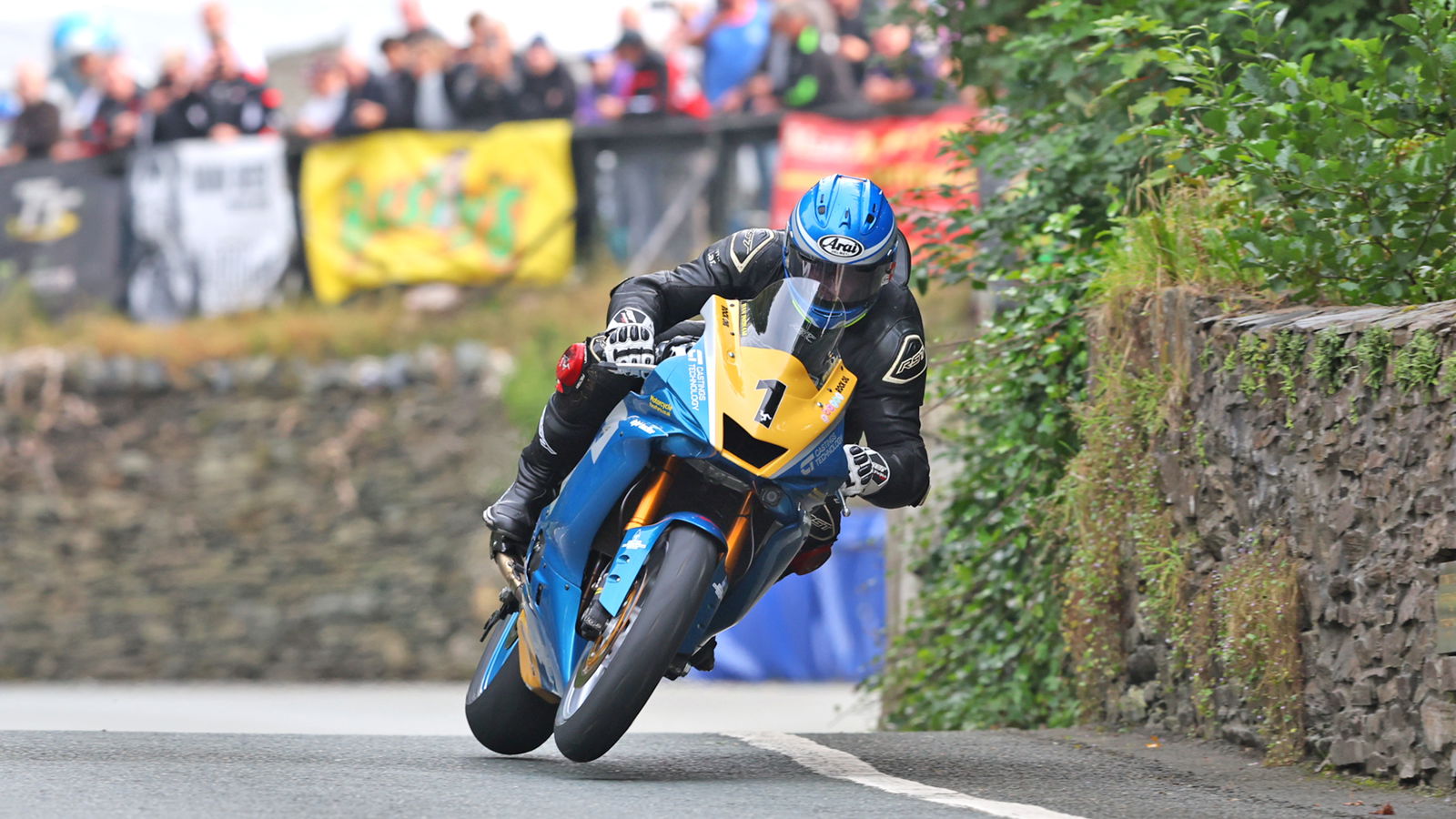 2024 Manx Grand Prix: Daniel Ingham dominates Senior MGP race | Crash.net