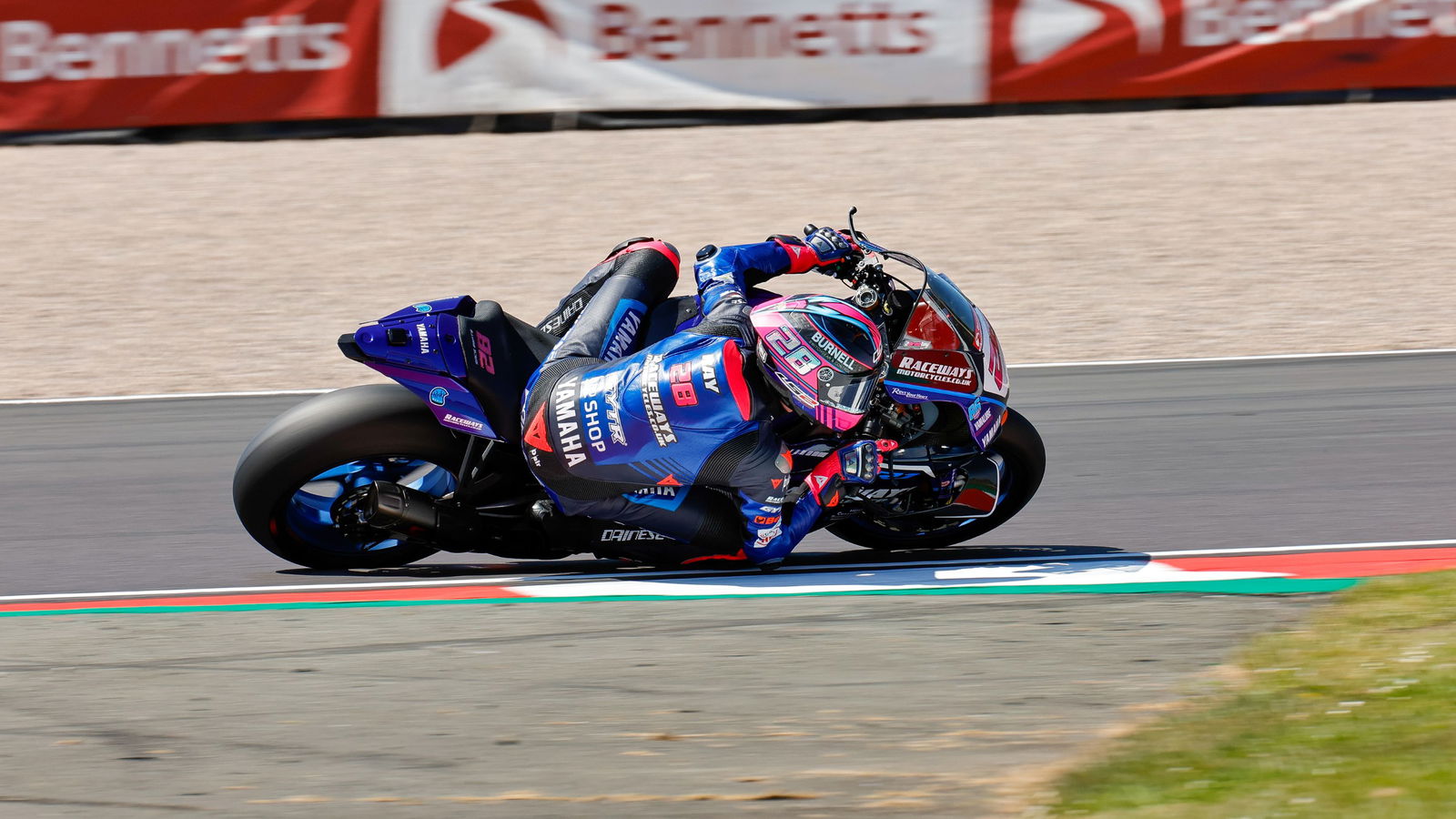 2025 British Superbikes: Donington Park - Race Results (1) | Crash.net