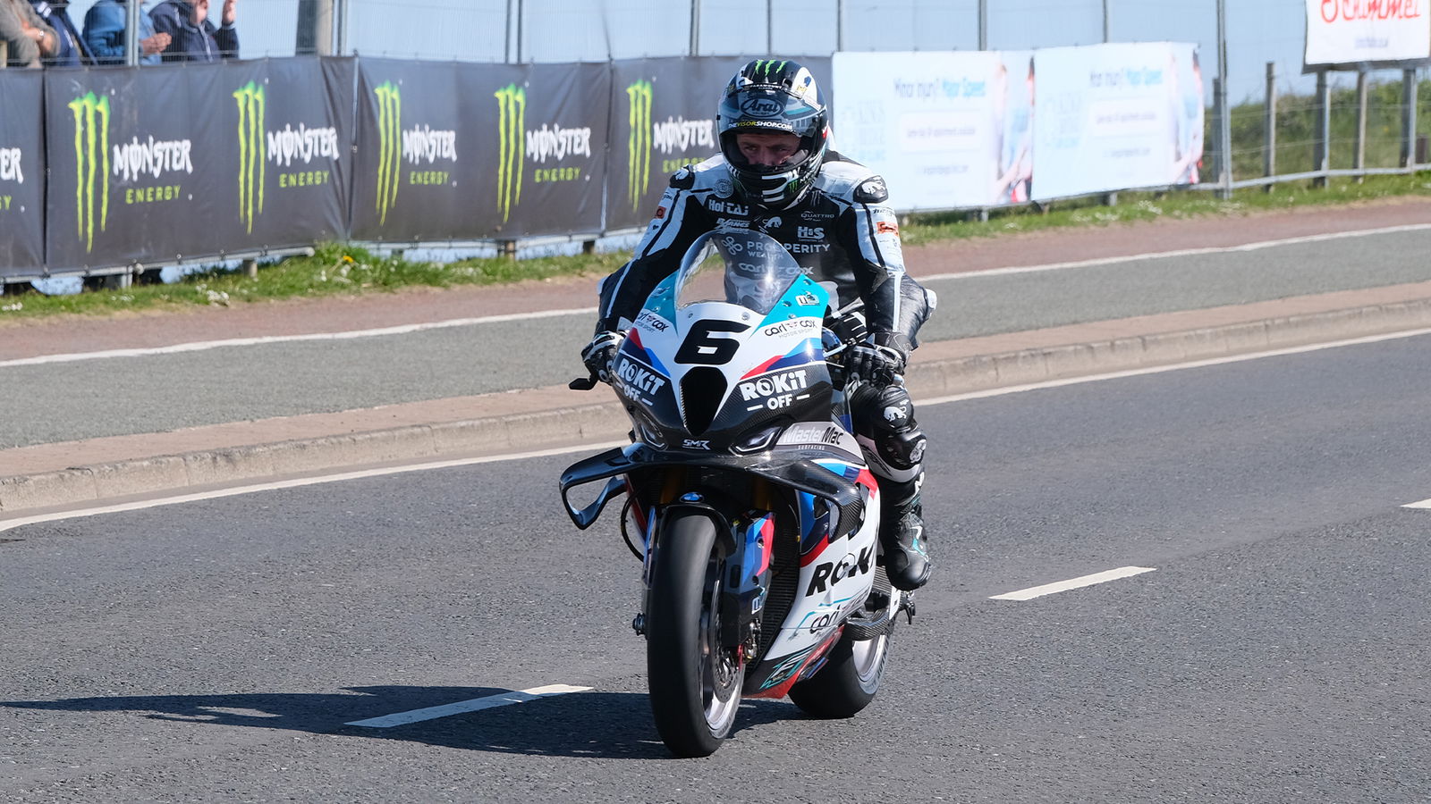 Michael Dunlop expects “hot and heavy” 2025 North West 200 | Crash.net