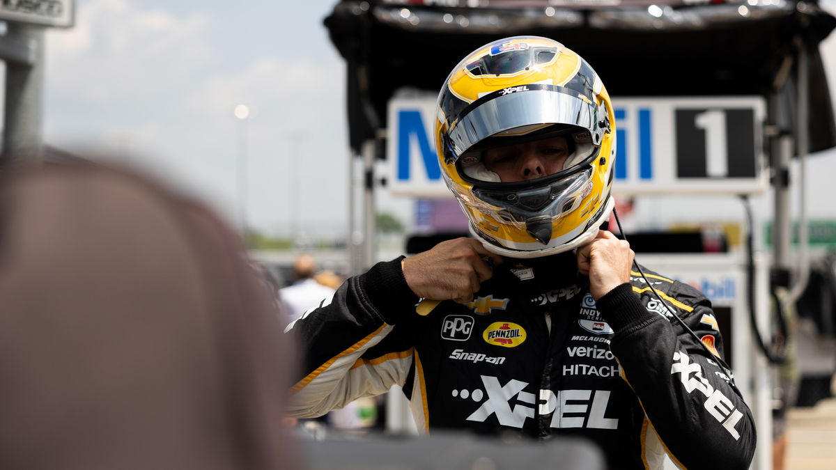 Scott McLaughlin hit out by Devlin Defrancesco from IndyCar Iowa Race ...