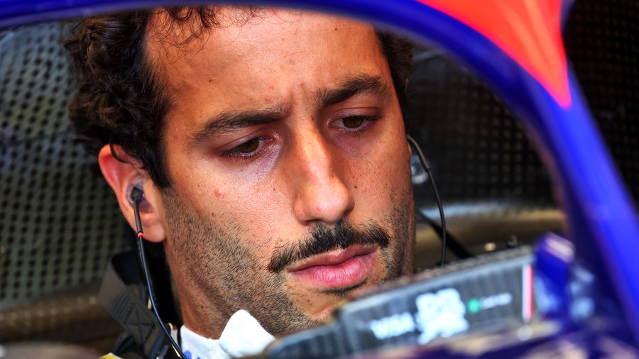 Daniel Ricciardo slammed for “moment of stupidity” which ruined his F1 ...