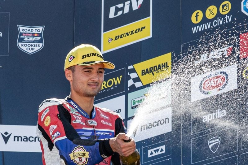 Glenn Irwin joins OMG Yamaha in BSB following shock PBM split | Crash.net
