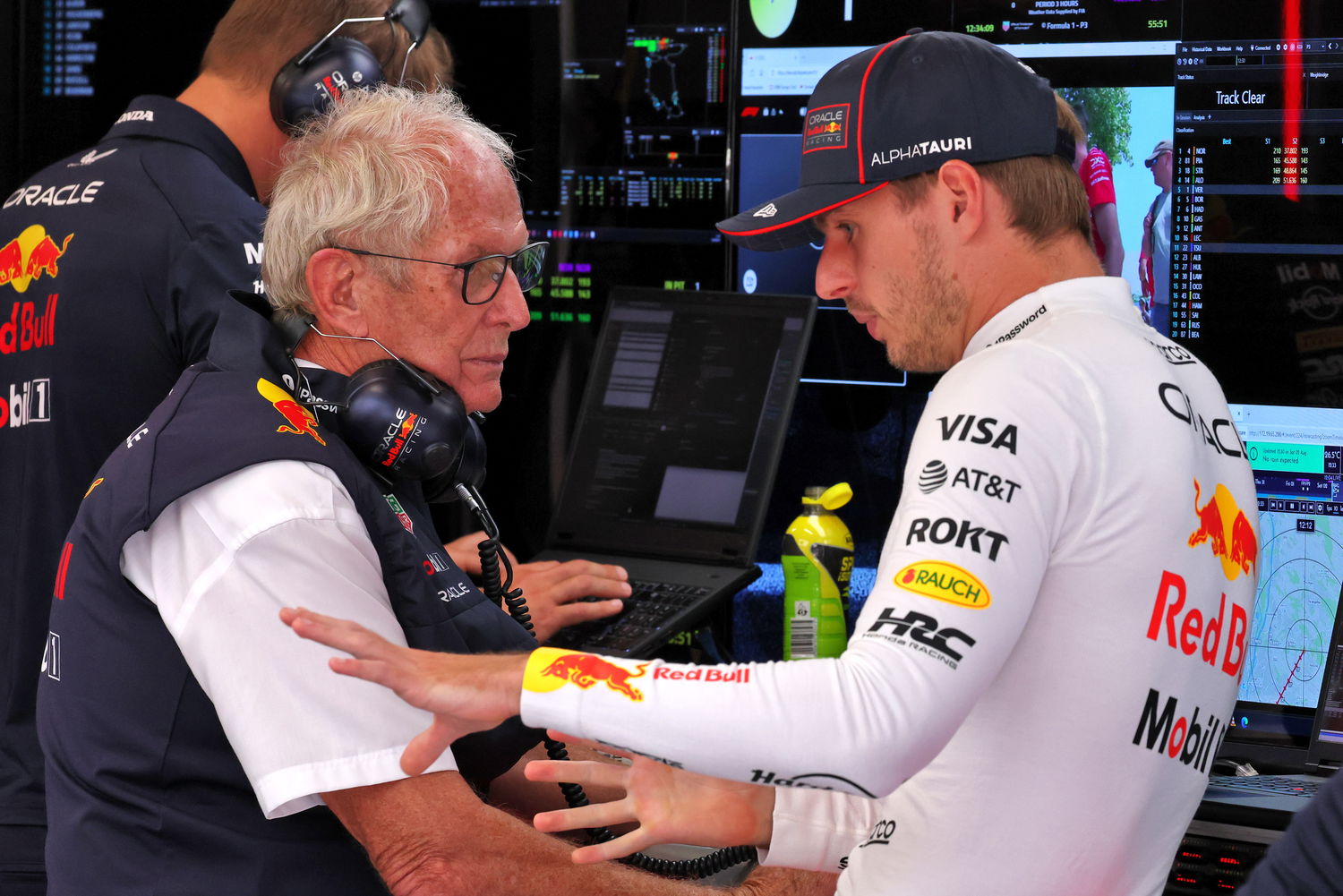 Helmut Marko makes remarkable admission over Max Verstappen’s Red Bull F1 future | Crash.net