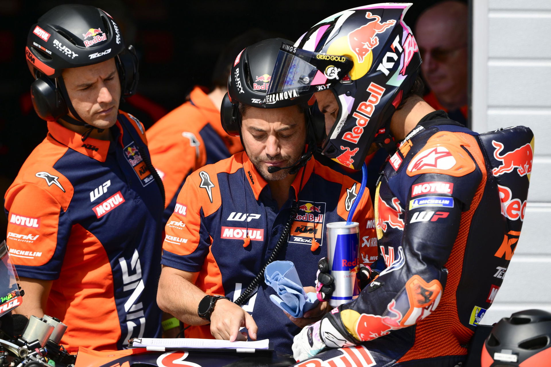 PICTURES: Yamaha unveils V4 MotoGP prototype at Misano | Crash.net