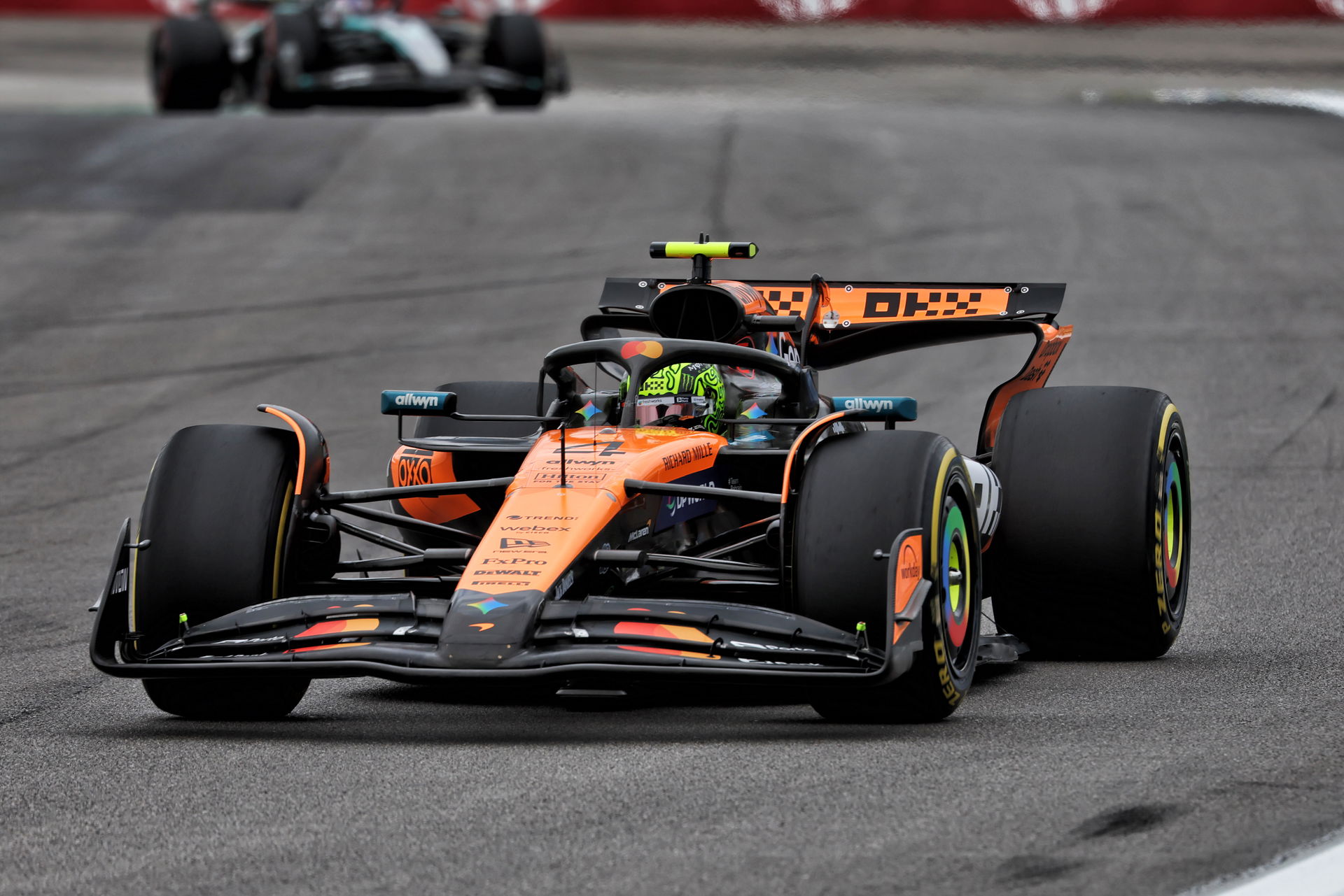 Oscar Piastri among three drivers to crash in red-flagged Brazil sprint ...